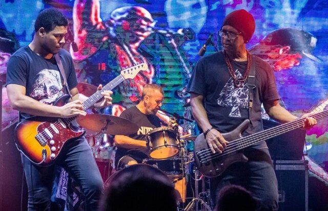 Contra o suicídio e a favor da vida, a banda Nitro apresenta o single ...
